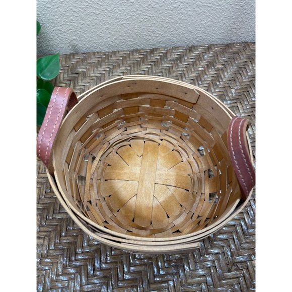 Longaberger | Accents | Vintage Longaberger Round Basket With Brown ...